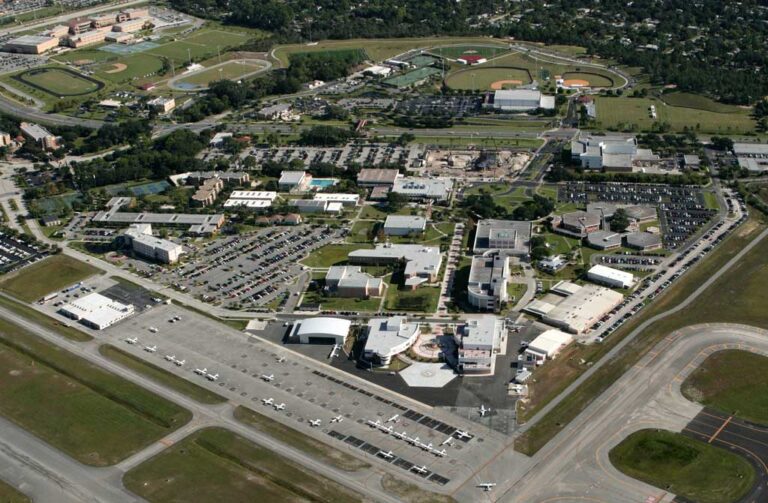 ERAU Hagedorn Aviation Complex – Hall & Ogle Architects